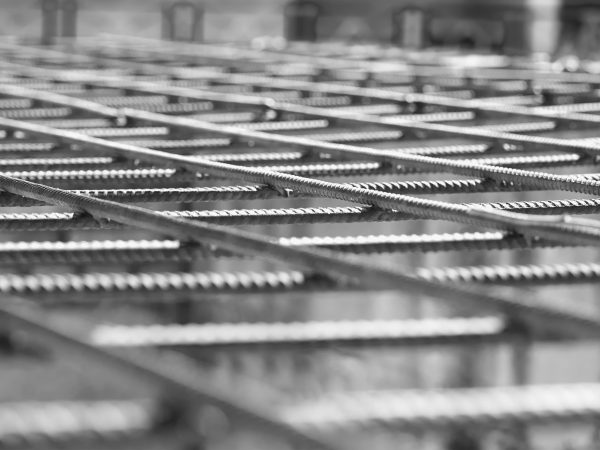 Conheça os tipos e aplicações da barra de aço trefilada - SP Aços